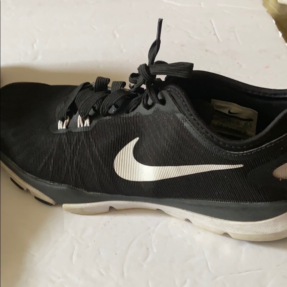 Nike | Shoes | Nike Flywire Training Shoes | Poshmark